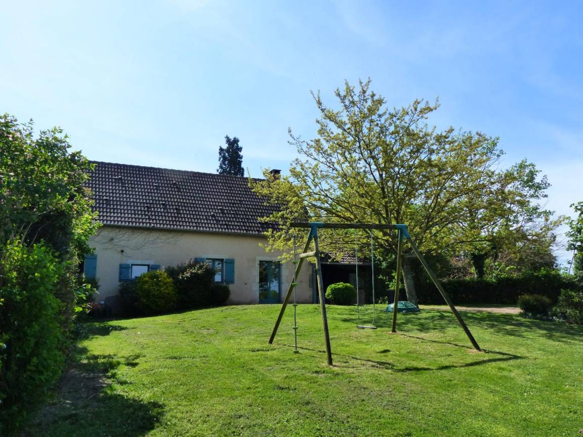 73 M² Gîte ∙ 2 Chambres ∙ 4 Personnes - Allier
