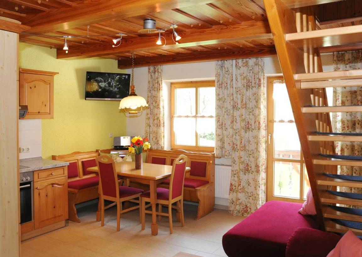 55 M² Ferienwohnung ∙ 2 Schlafzimmer ∙ 3 Gäste - Arnbruck