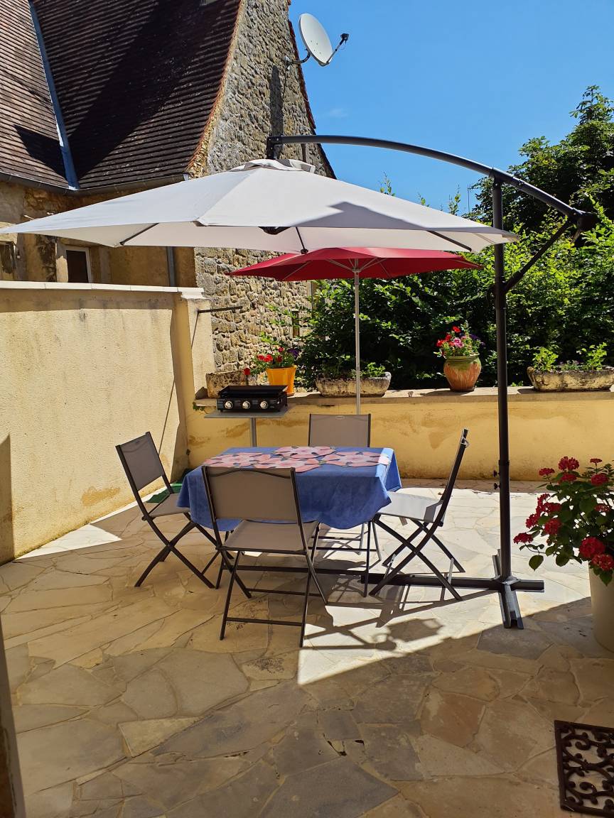 70 M² Apartment ∙ 2 Bedrooms ∙ 4 Guests - Domme