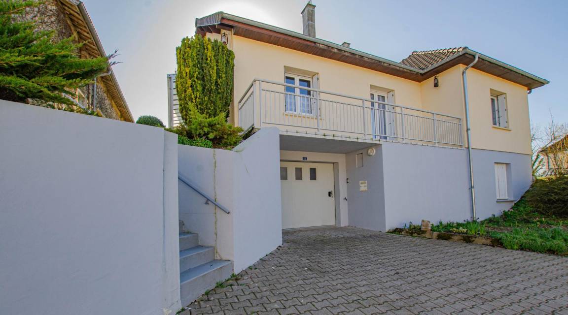 98 M² Gîte ∙ 3 Chambres ∙ 6 Personnes - Aube