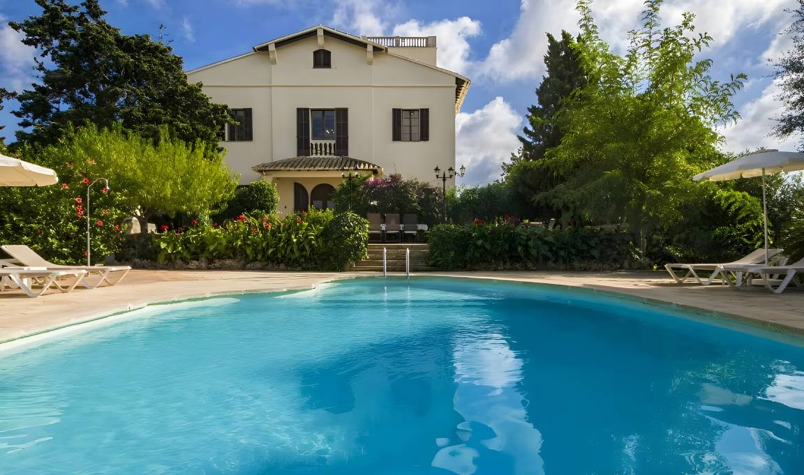 290 M² Villa ∙ 6 Habitaciones ∙ 12 Huéspedes - El Arenal