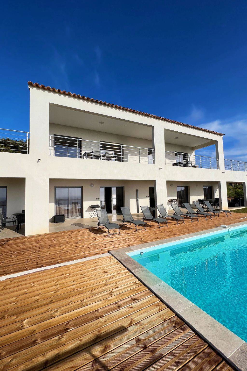 330 M² Maison De Vacances ∙ 10 Chambres ∙ 20 Personnes - Cargèse