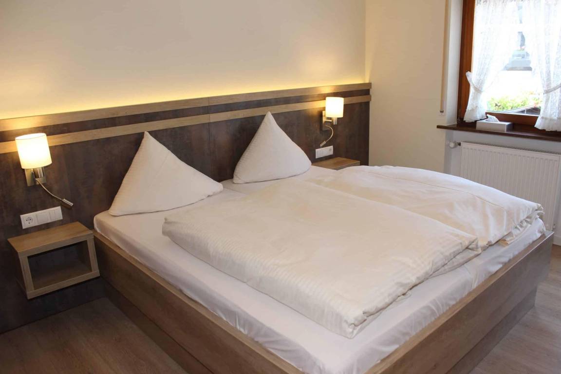 18 M² Hotel ∙ 1 Schlafzimmer ∙ 2 Gäste - Mayschoß