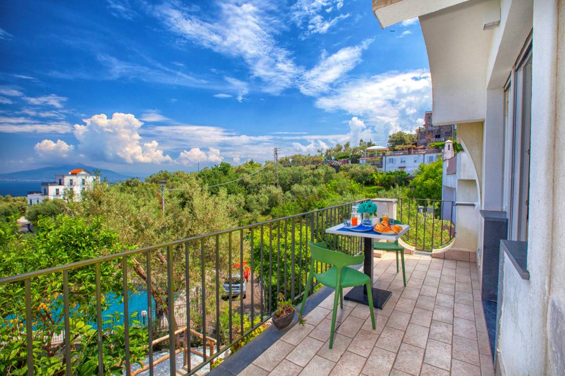 167 M² Villa ∙ 4 Bedrooms ∙ 8 Guests - Sorrento
