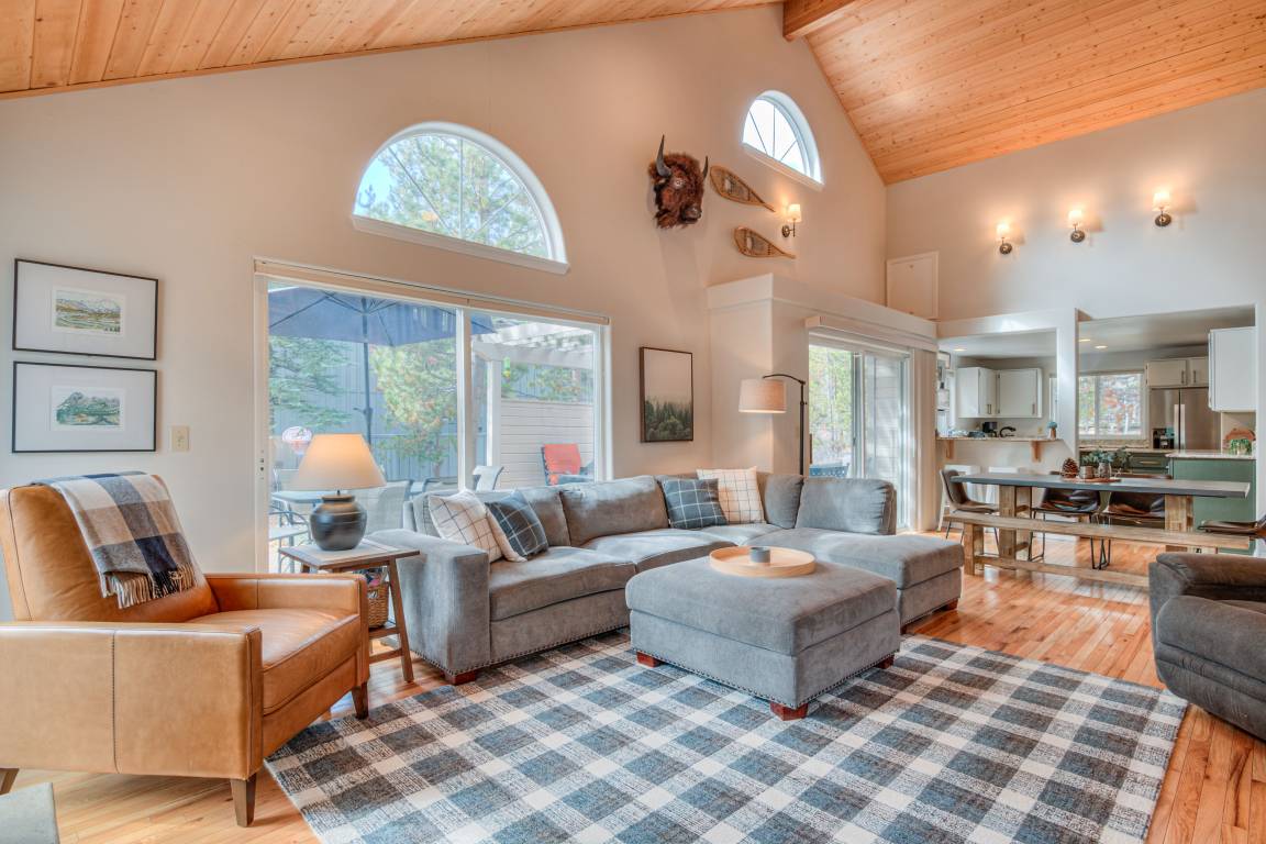 159 M² House ∙ 3 Bedrooms ∙ 8 Guests - Sunriver, OR