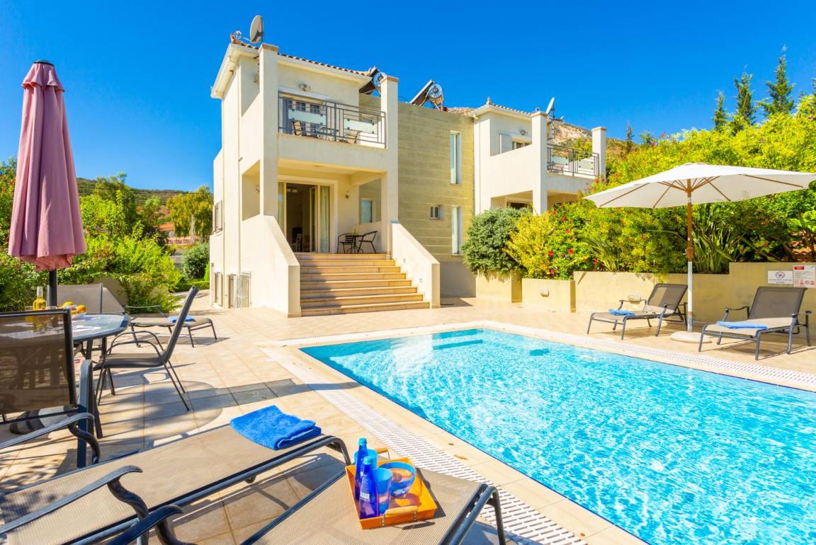 160 M² Villa ∙ 2 Schlafzimmer ∙ 5 Gäste - Katelios