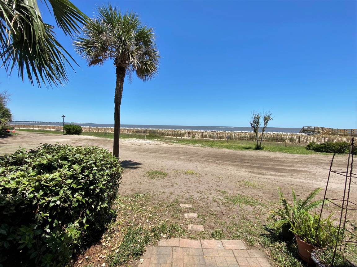 Condo ∙ 2 Bedrooms ∙ 4 Guests - Jekyll Island, GA