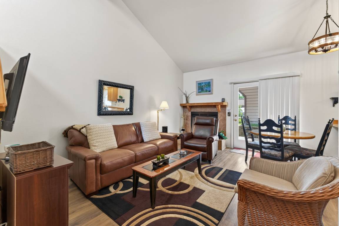 93 M² House ∙ 2 Bedrooms ∙ 4 Guests - McCall, ID