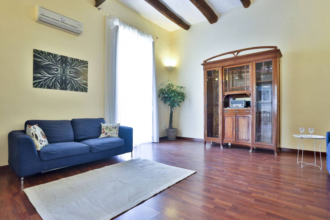 140 M² Apartment ∙ 3 Bedrooms ∙ 8 Guests - Naples