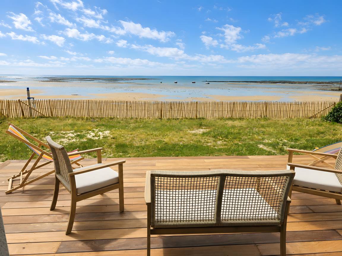 150 M² Villa ∙ 4 Chambres ∙ 8 Personnes - Coutances
