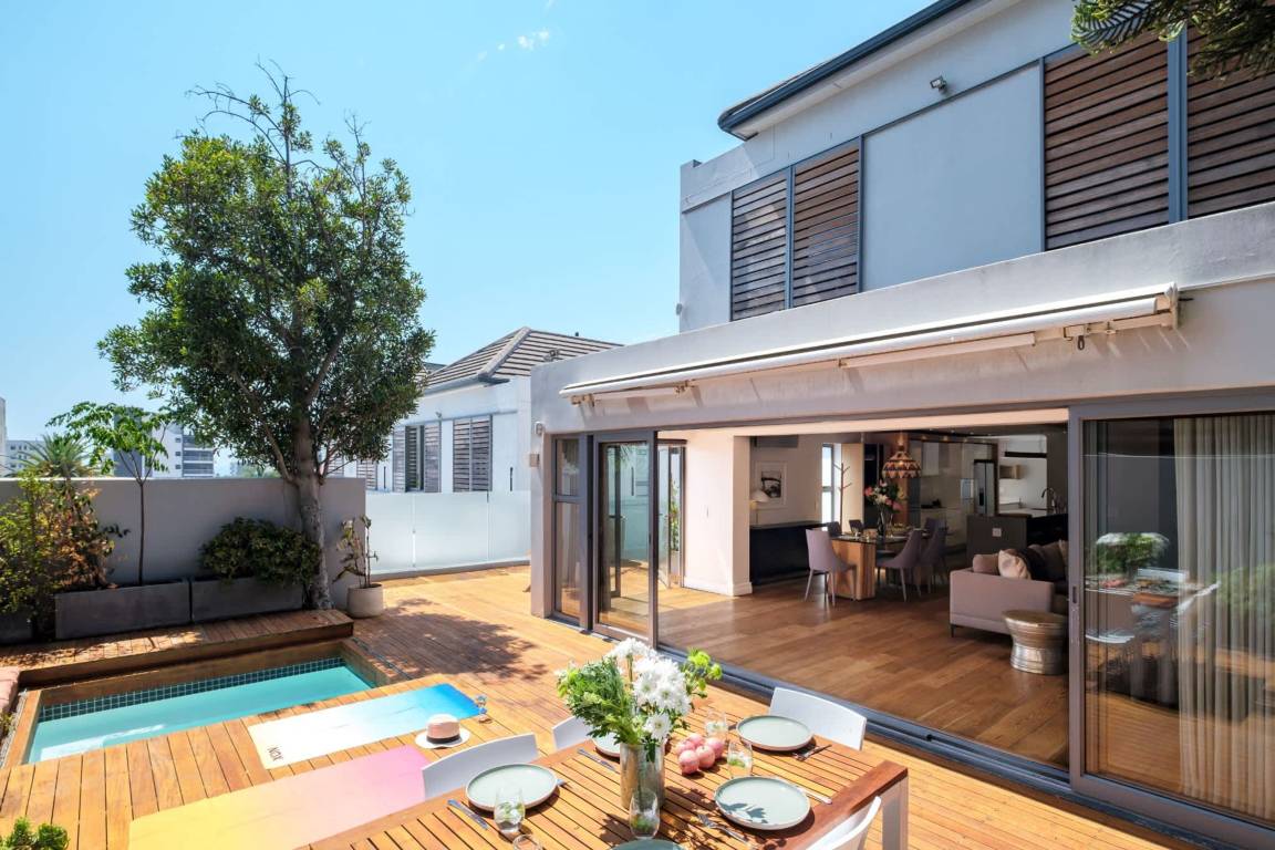 Villa ∙ 5 Bedrooms ∙ 10 Guests - Camps Bay