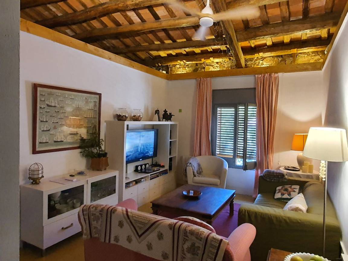 97 M² Apartamento ∙ 3 Habitaciones ∙ 5 Huéspedes - Arbúcies