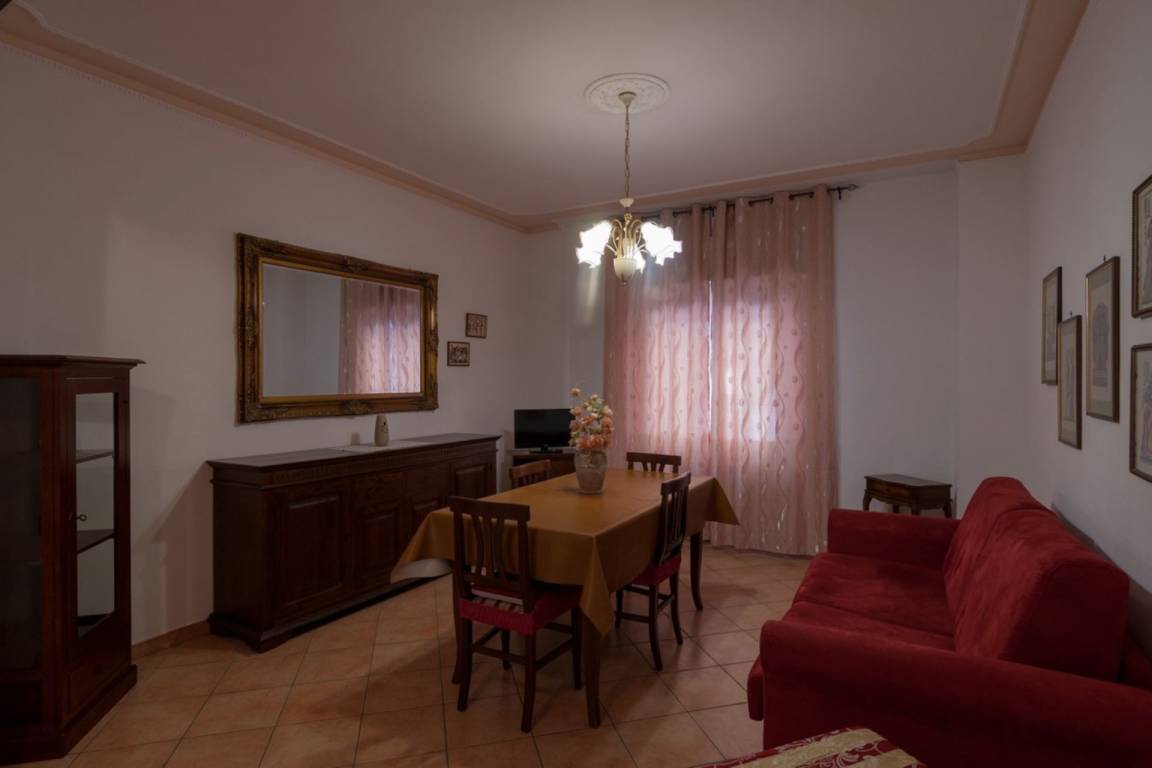 75 M² Apartment ∙ 2 Bedrooms ∙ 7 Guests - Follonica