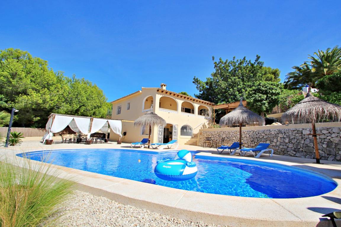 250 M² Villa ∙ 4 Bedrooms ∙ 8 Guests - Moraira