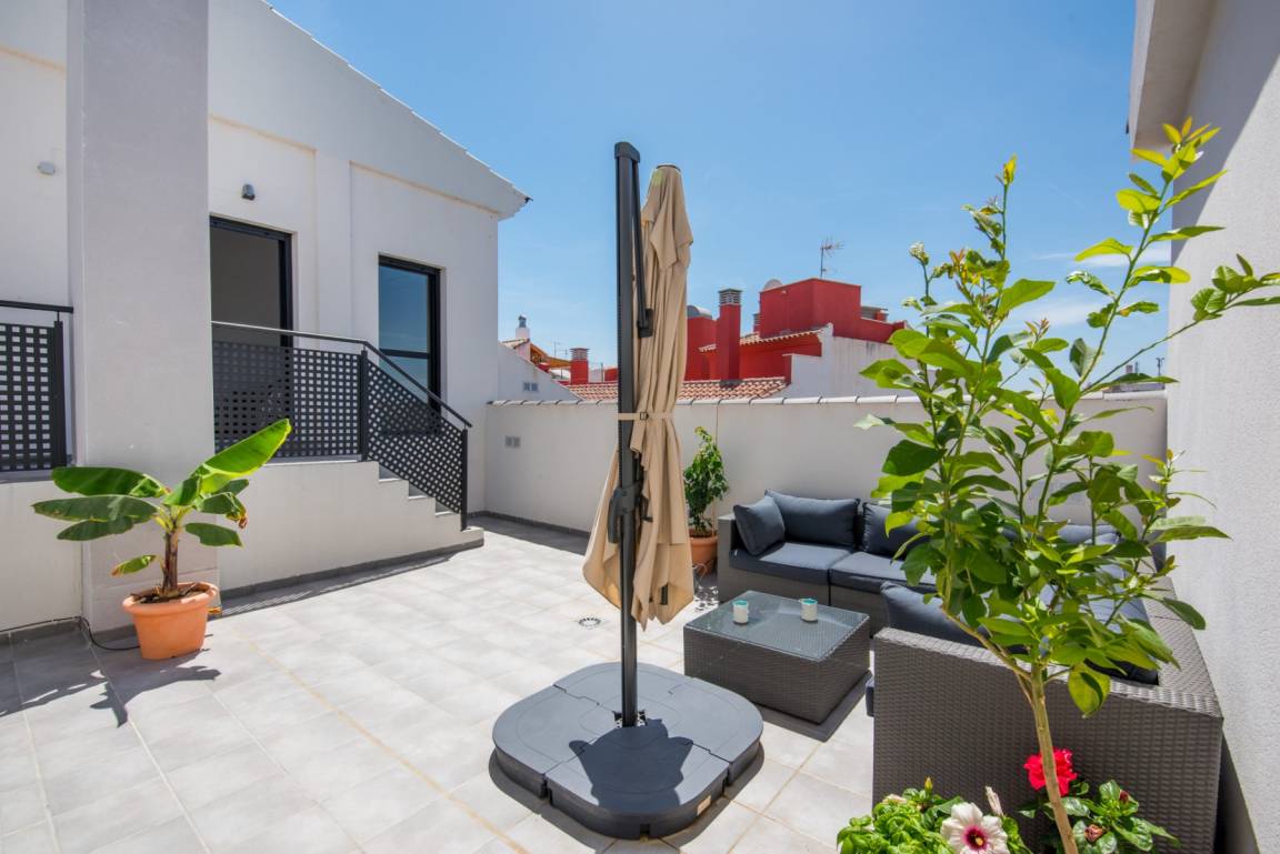 70 M² Apartamento ∙ 2 Habitaciones ∙ 4 Huéspedes - 