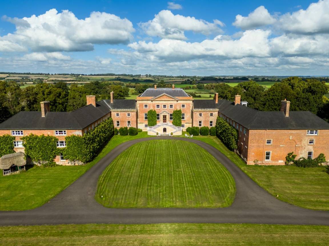 Casa Rural ∙ 8 Habitaciones ∙ 16 Huéspedes - Devon