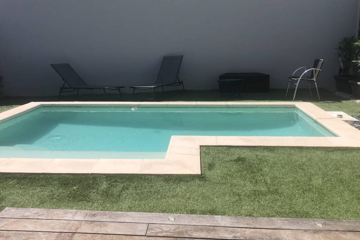 90 M² Maison De Vacances ∙ 3 Chambres ∙ 7 Personnes - Juvignac