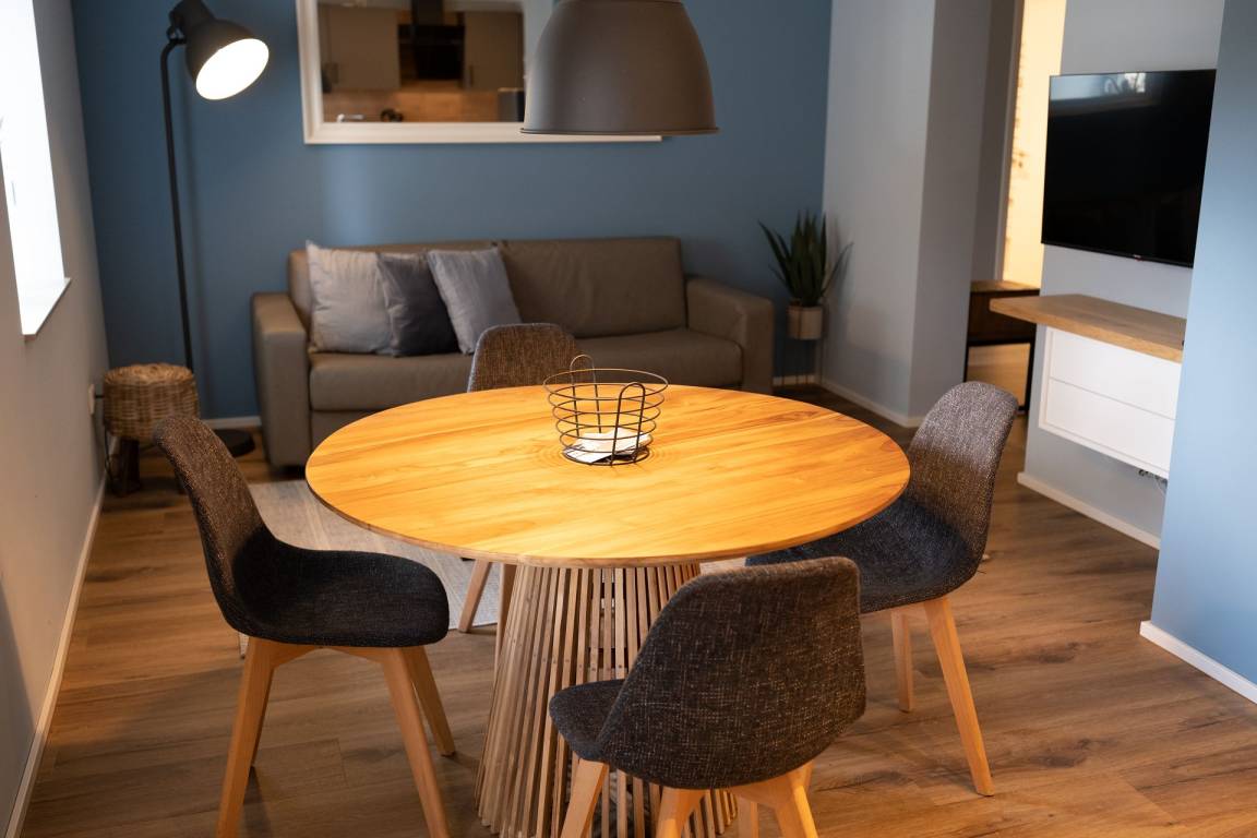 60 M² Ferienwohnung ∙ 1 Schlafzimmer ∙ 4 Gäste - Gunzenhausen