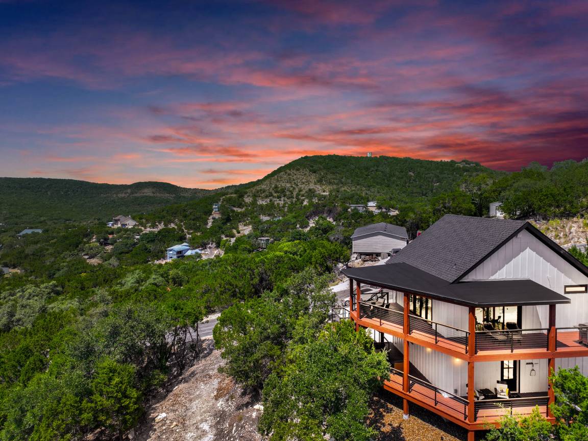 121 M² Cabin ∙ 2 Bedrooms ∙ 6 Guests - Canyon Lake, TX