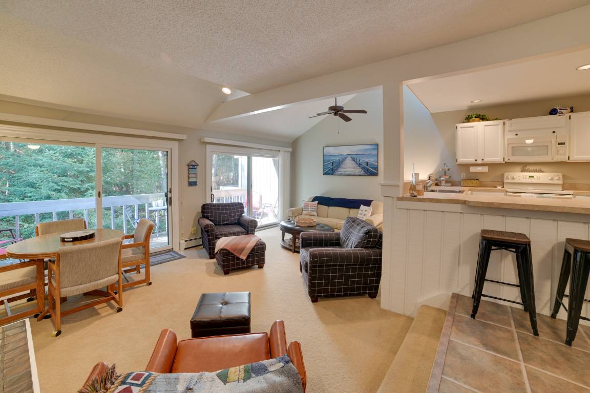 167 M² Apartment ∙ 3 Bedrooms ∙ 8 Guests - Petoskey, MI