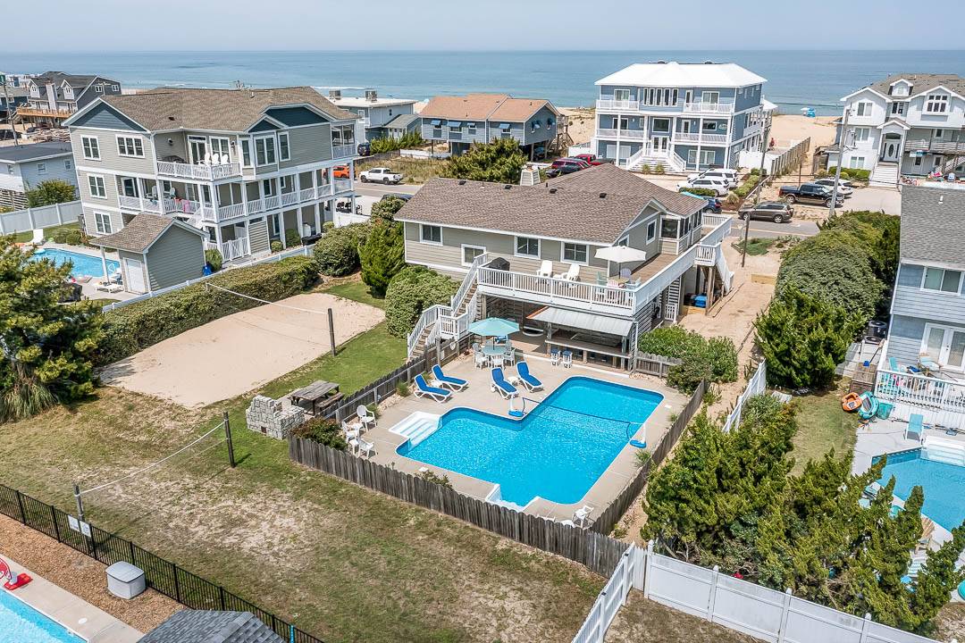 House ∙ 6 Bedrooms ∙ 13 Guests - Virginia Beach, VA