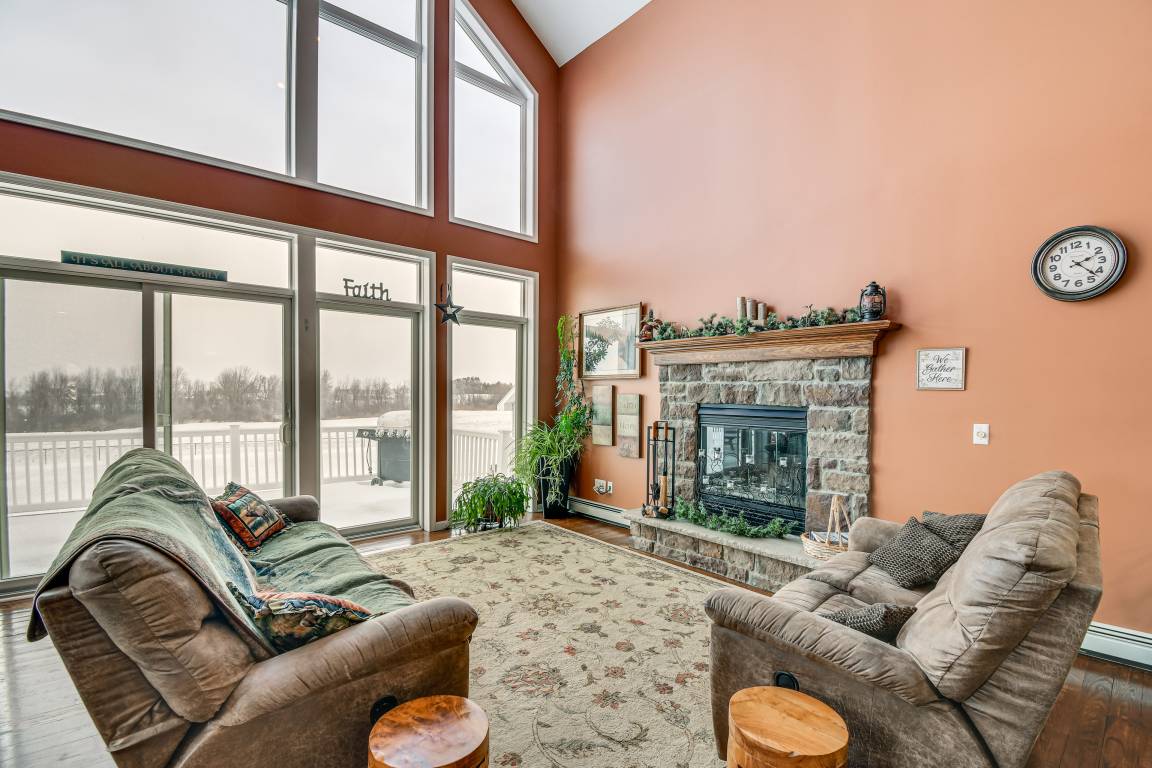 213 M² House ∙ 4 Bedrooms ∙ 8 Guests - Finger Lakes, NY