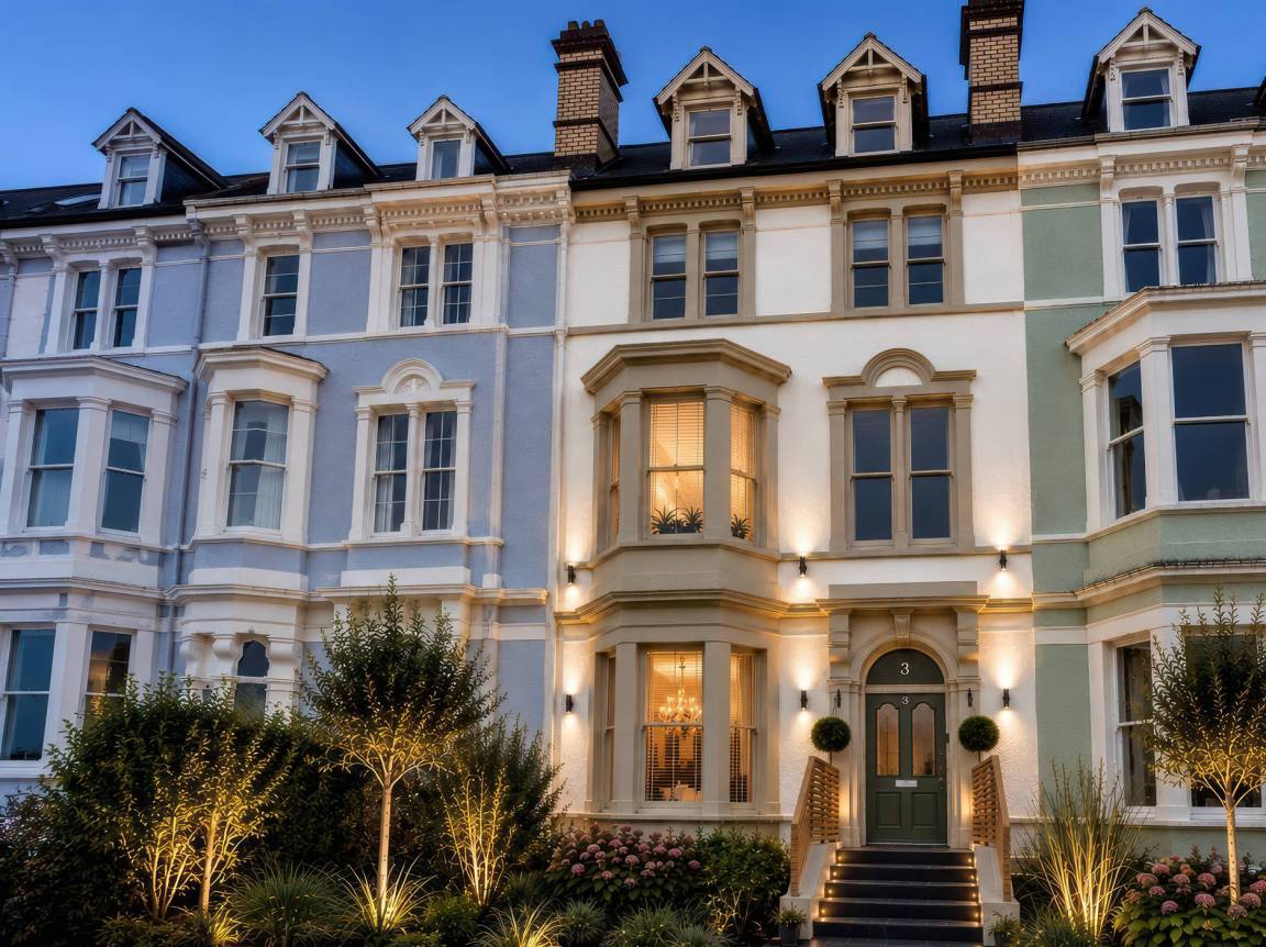 Cottage ∙ 10 Bedrooms ∙ 20 Guests - Llandudno