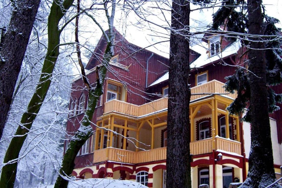 180 M² Ferienwohnung ∙ 4 Schlafzimmer ∙ 15 Gäste - Harz