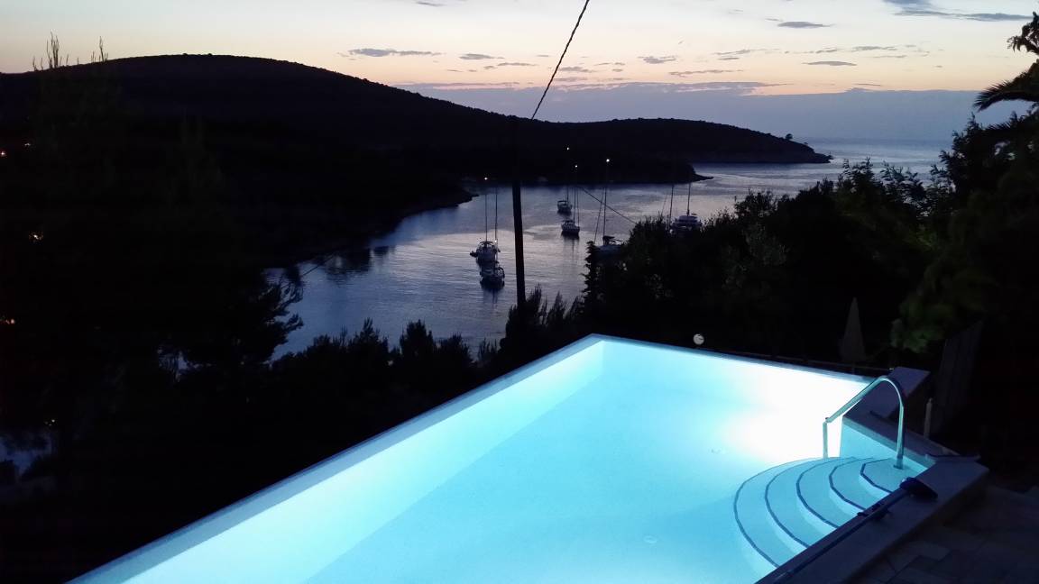 98 M² Dom ∙ 4 Sypialnie ∙ 14 Gości - Hvar