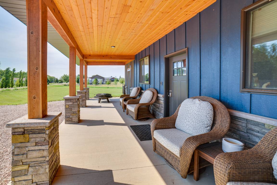222 M² House ∙ 3 Bedrooms ∙ 13 Guests - Lake Oahe