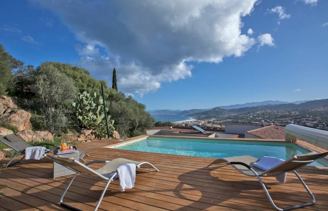 140 M² Villa ∙ 3 Bedrooms ∙ 6 Guests - L'Île-Rousse