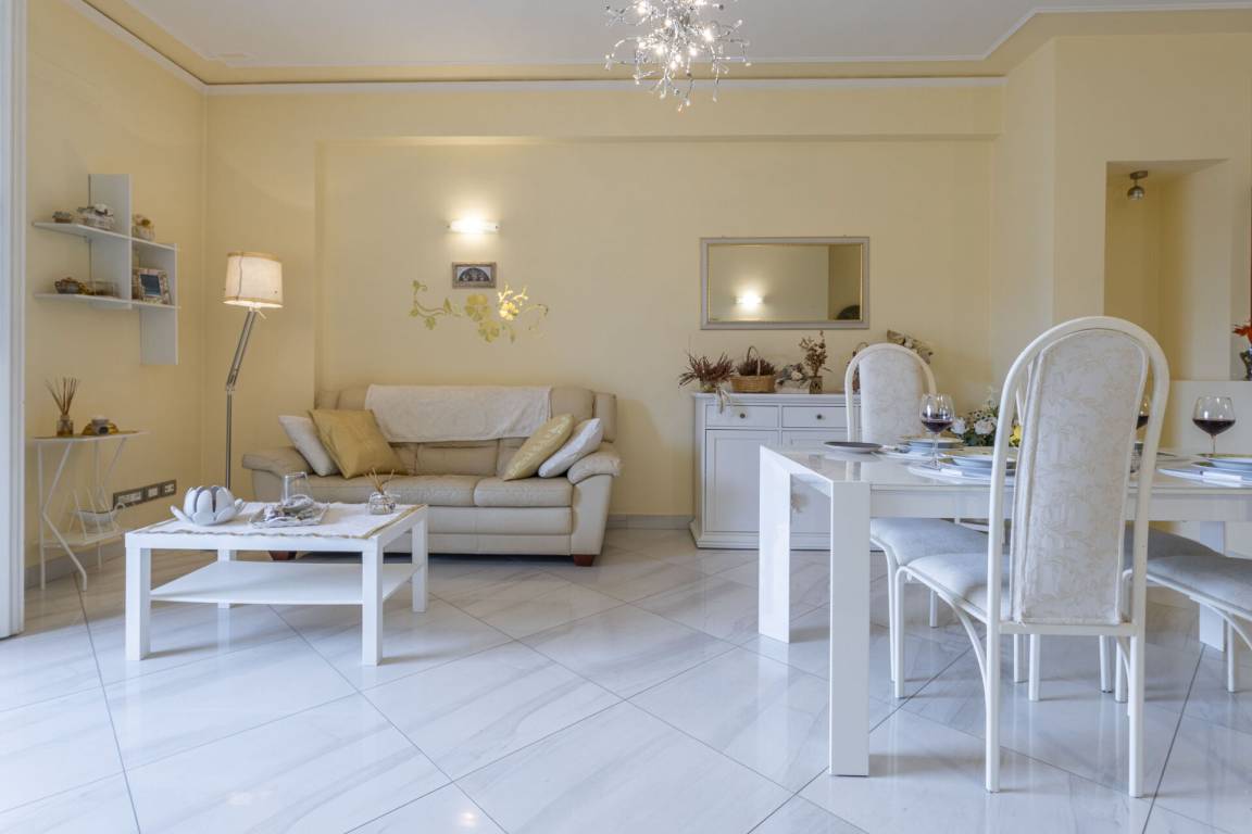 120 M² Apartment ∙ 3 Bedrooms ∙ 6 Guests - Montecatini Terme