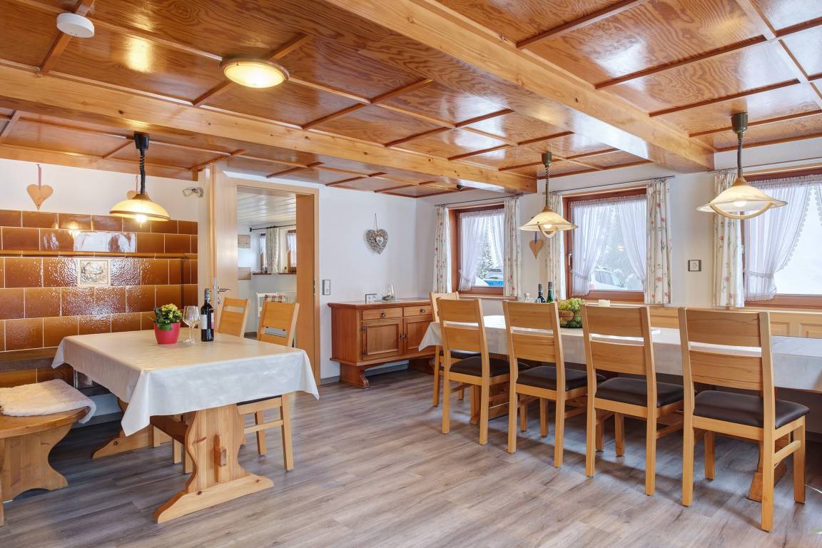 150 M² Apartment ∙ 3 Bedrooms ∙ 9 Guests - Belchen