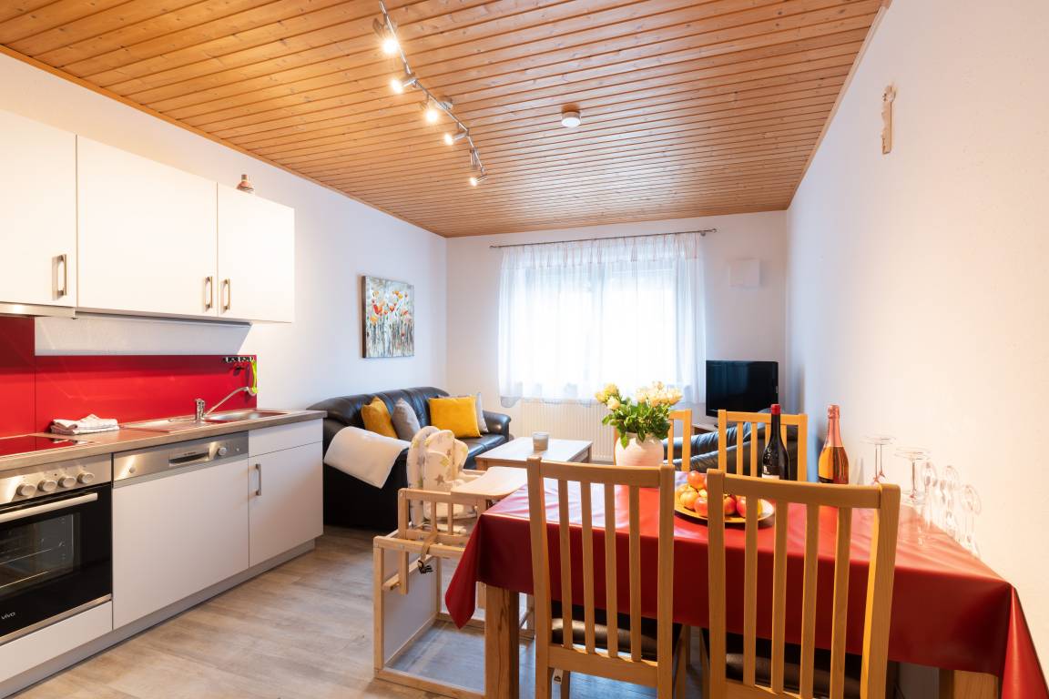 48 M² Ferienwohnung ∙ 2 Schlafzimmer ∙ 4 Gäste - Rimsting