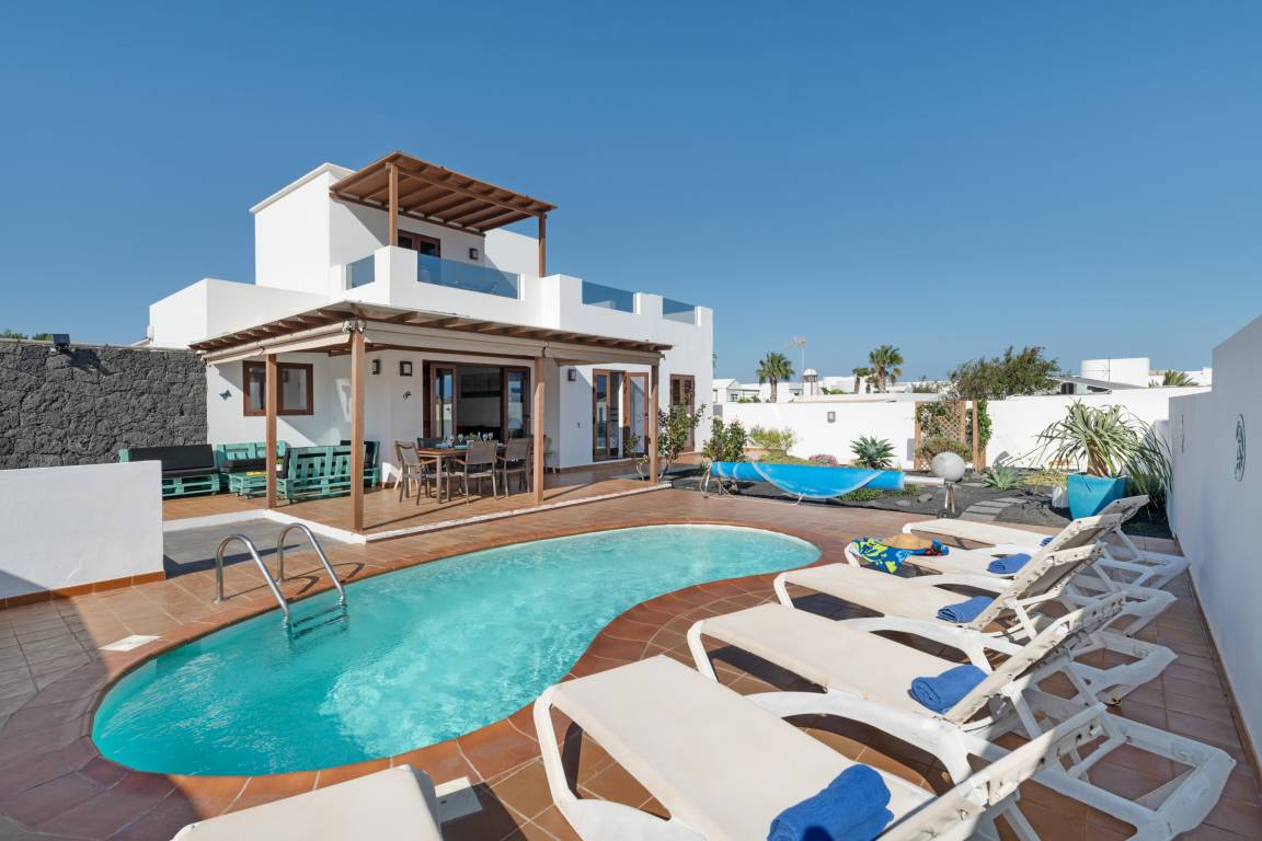 156 M² House ∙ 4 Bedrooms ∙ 8 Guests - Lanzarote Airport (ACE)