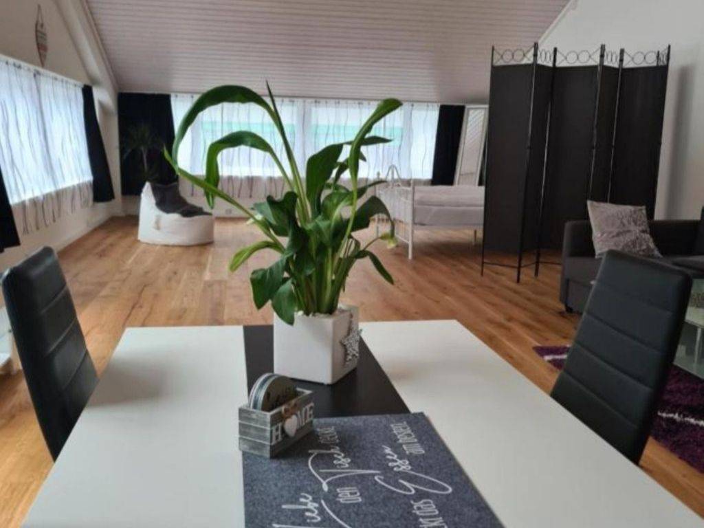 90 M² Ferienwohnung ∙ 1 Schlafzimmer ∙ 5 Gäste - Kanton Schwyz