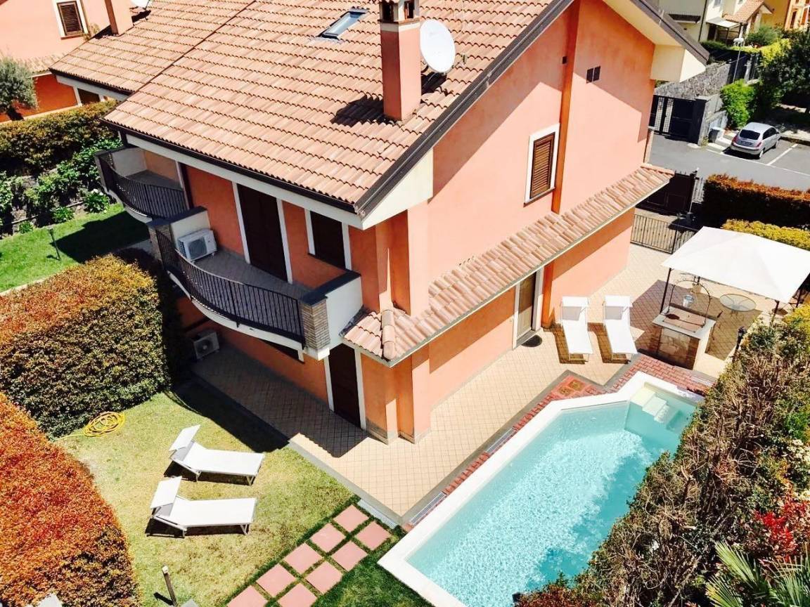 250 M² Casa ∙ 6 Habitaciones ∙ 16 Huéspedes - Zafferana Etnea