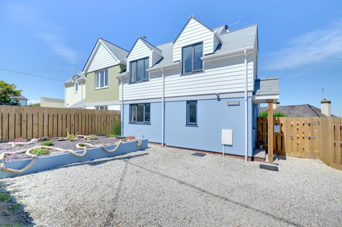 Cottage ∙ 3 Bedrooms ∙ 6 Guests - Croyde