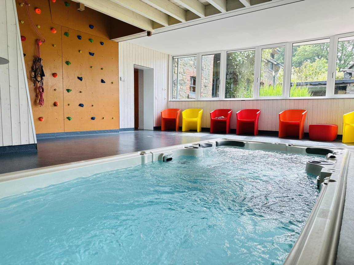 280 M² Maison De Vacances ∙ 5 Chambres ∙ 14 Personnes - Montjoie