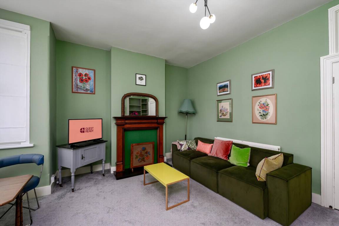 65 M² Apartment ∙ 1 Bedroom ∙ 2 Guests - Woolwich
