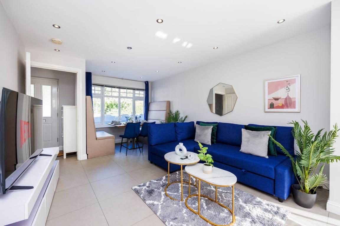 96 M² Maison De Vacances ∙ 4 Chambres ∙ 9 Personnes - Hayes