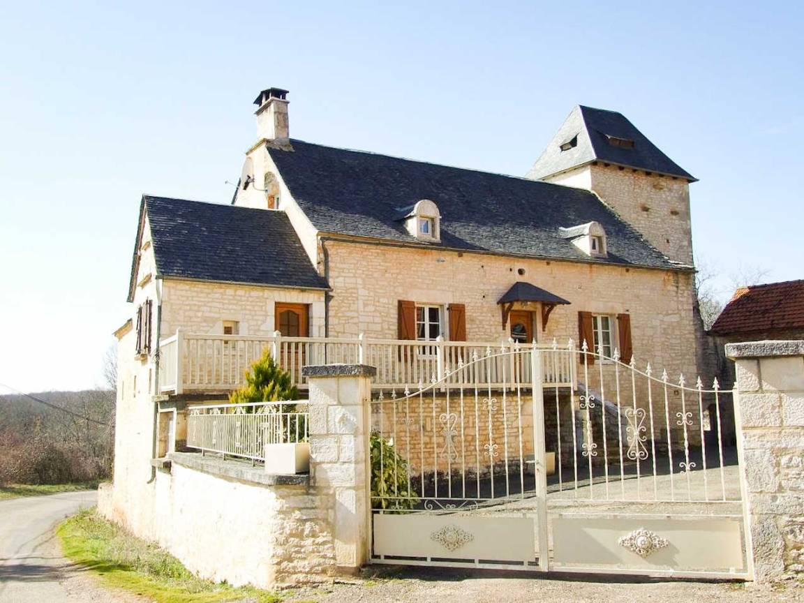 160 M² Gîte ∙ 6 Chambres ∙ 12 Personnes - Souillac