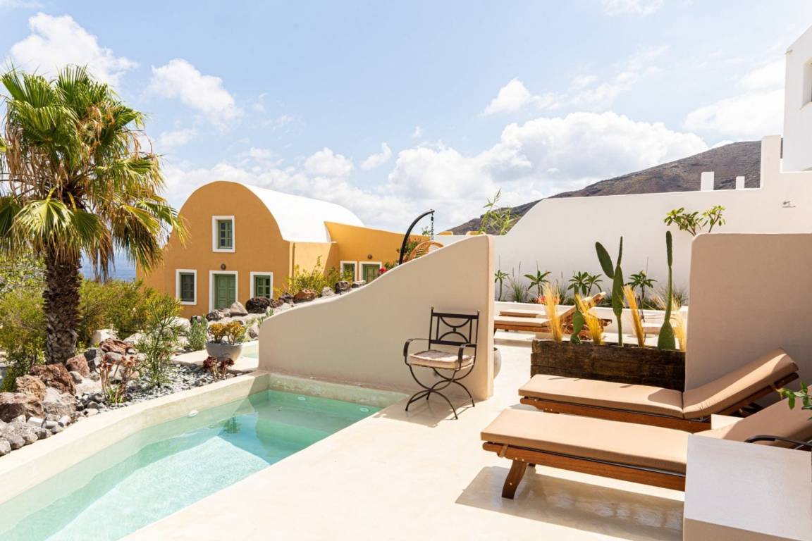 Villa ∙ 3 Bedrooms ∙ 6 Guests - Oia