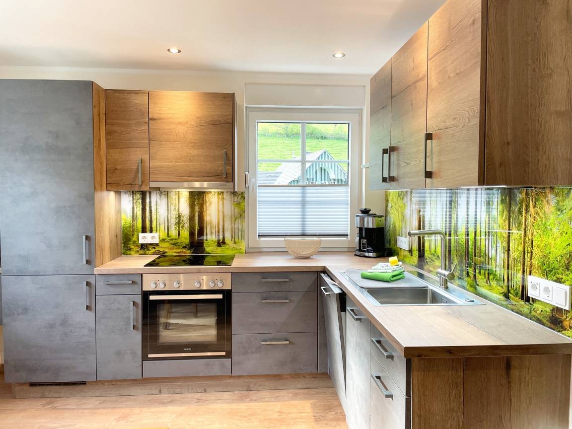 86 M² Ferienwohnung ∙ 2 Schlafzimmer ∙ 6 Gäste - Hilchenbach