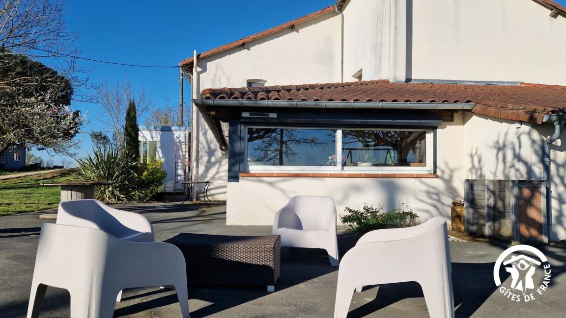 250 M² Gîte ∙ 3 Chambres ∙ 8 Personnes - Graulhet