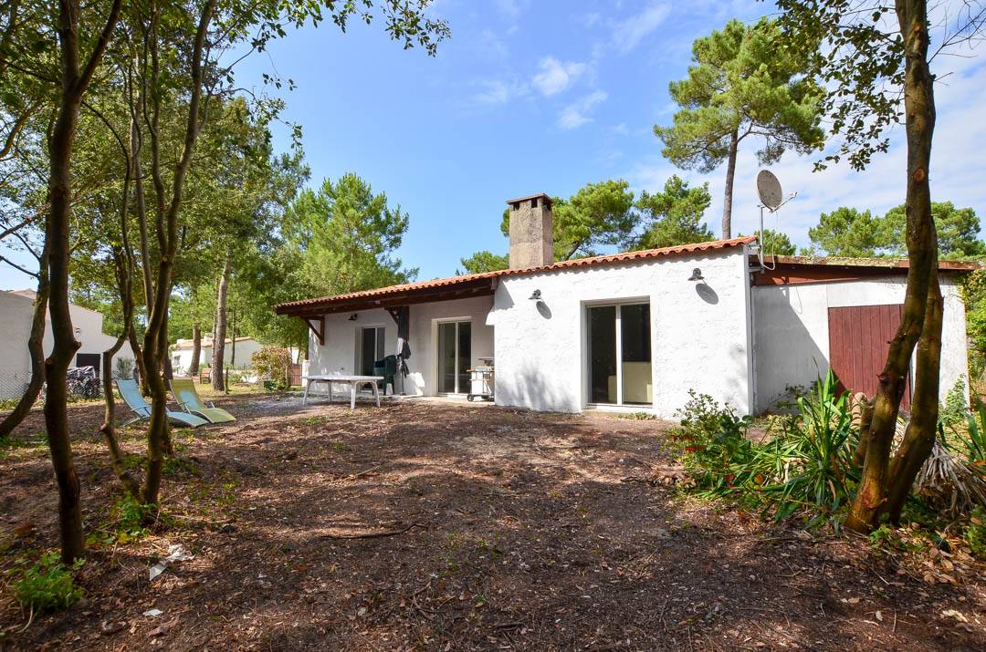 95 M² Villa ∙ 3 Bedrooms ∙ 8 Guests - La Tremblade