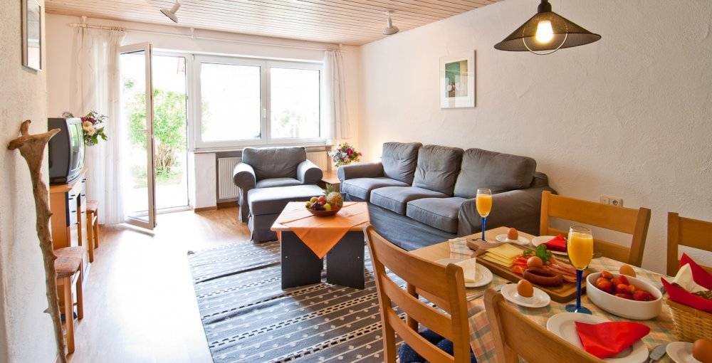 54 M² Ferienwohnung ∙ 2 Schlafzimmer ∙ 4 Gäste - Haldensee