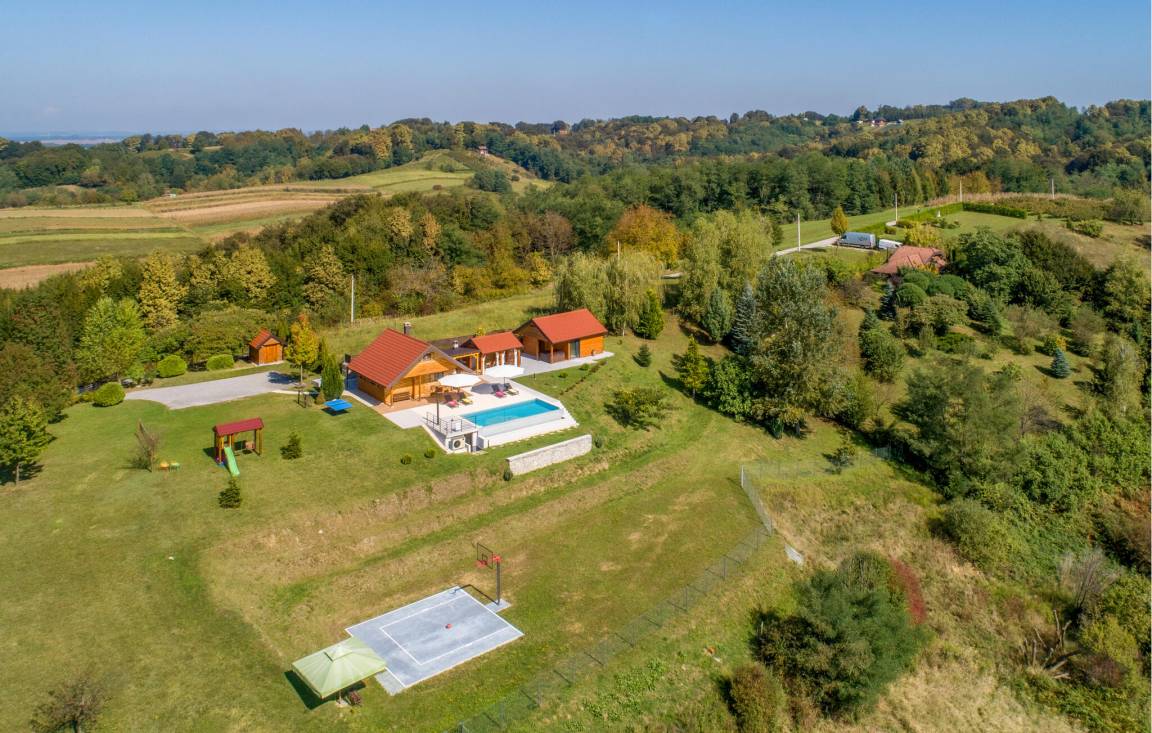 118 M² Casa ∙ 3 Habitaciones ∙ 6 Huéspedes - Varaždin