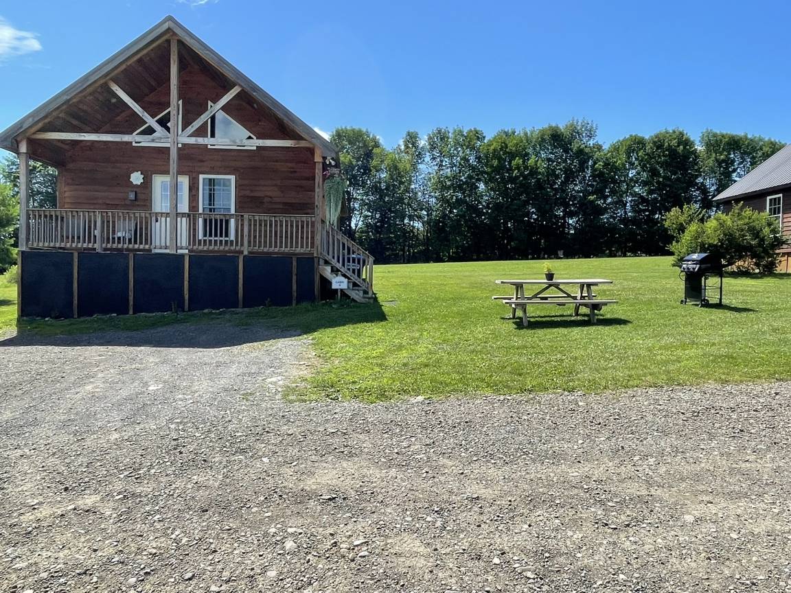 74 M² Cabin ∙ 2 Bedrooms ∙ 7 Guests - Cooperstown, NY