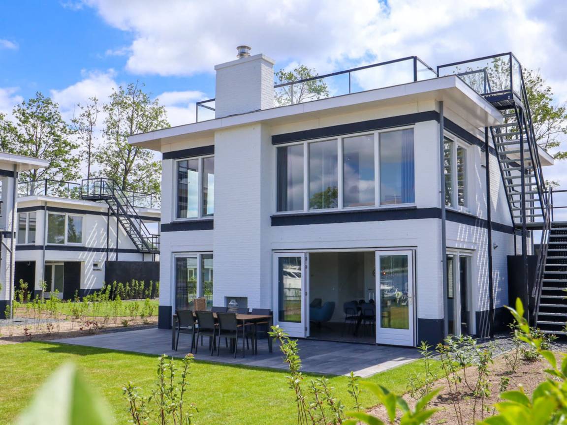 70 M² Ferienhaus ∙ 1 Schlafzimmer ∙ 8 Gäste - Zeewolde